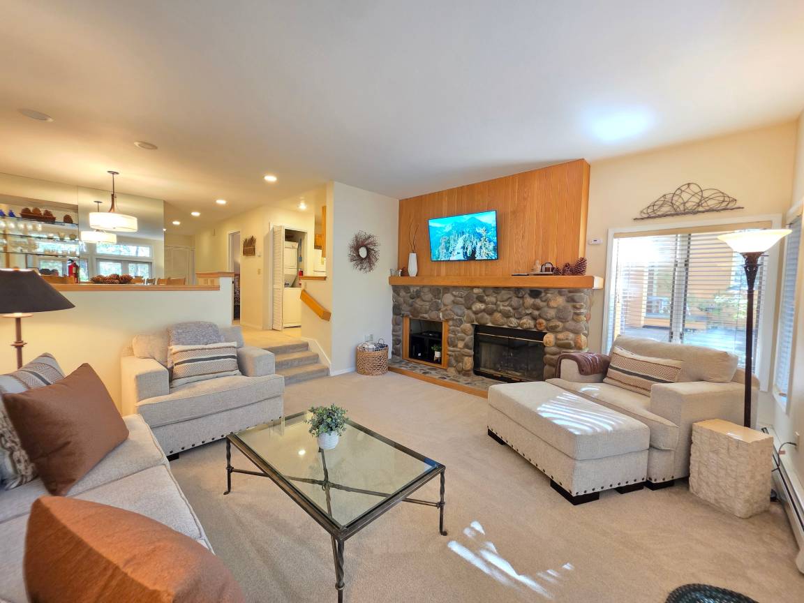 102 M² Apartment ∙ 2 Bedrooms ∙ 4 Guests - Carson City, NV