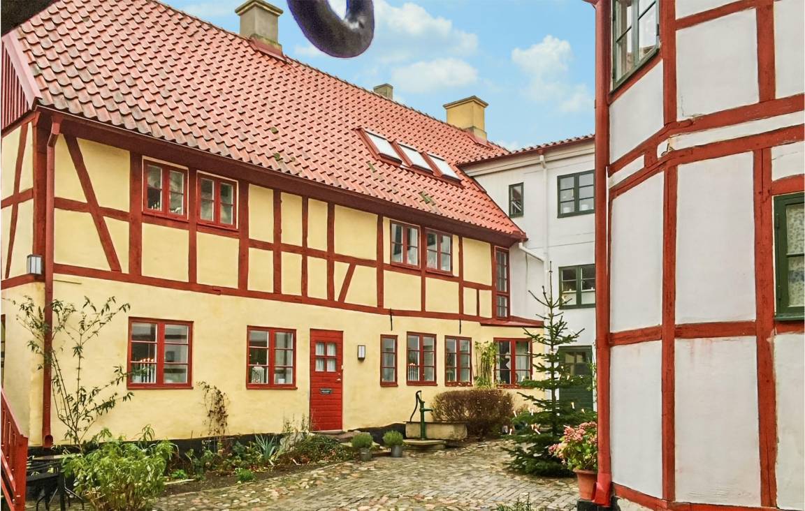 74 M² Appartement ∙ 2 Chambres ∙ 6 Personnes - Ystad