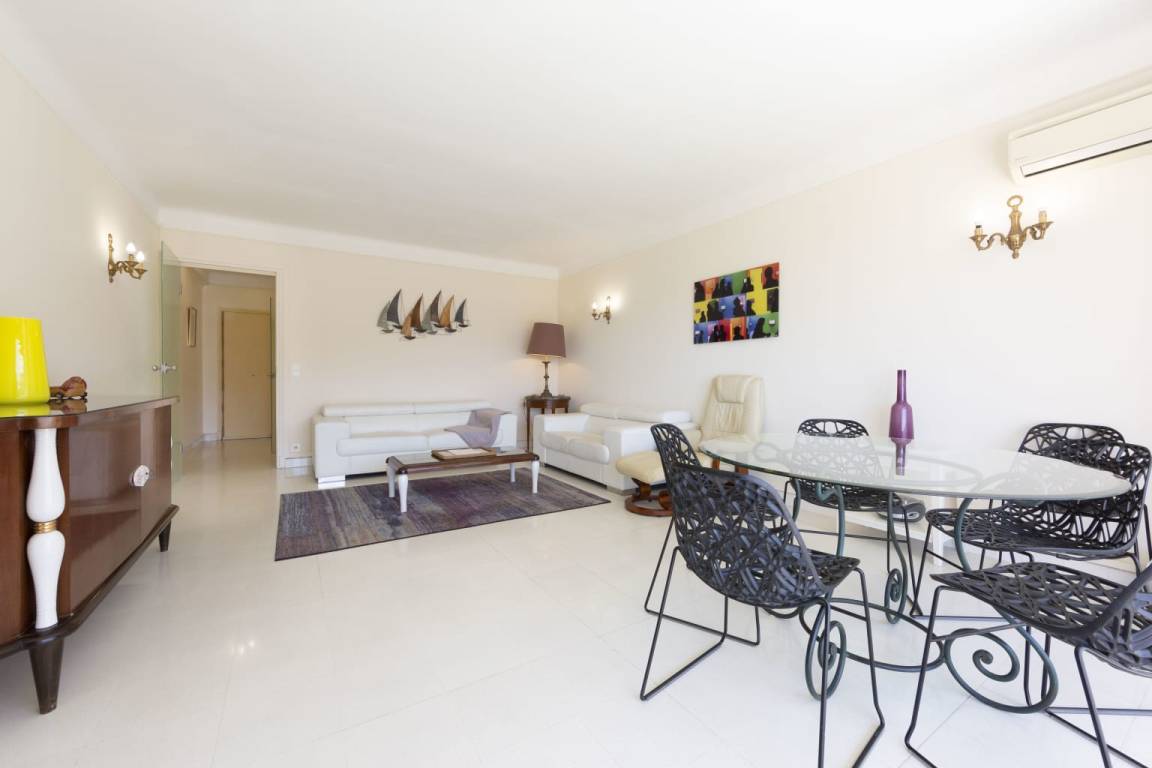 105 M² Appartement ∙ 3 Slaapkamers ∙ 6 Gasten - Vallauris