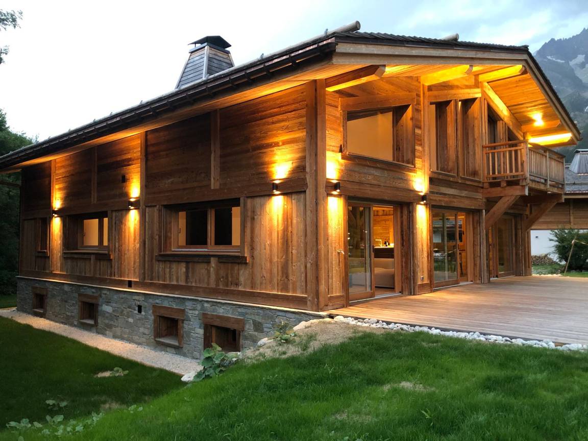 350 M² Chalet ∙ 5 Bedrooms ∙ 10 Guests - 