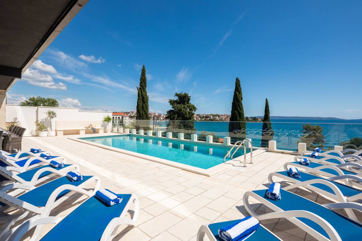 320 M² Villa ∙ 7 Schlafzimmer ∙ 14 Gäste - Trogir