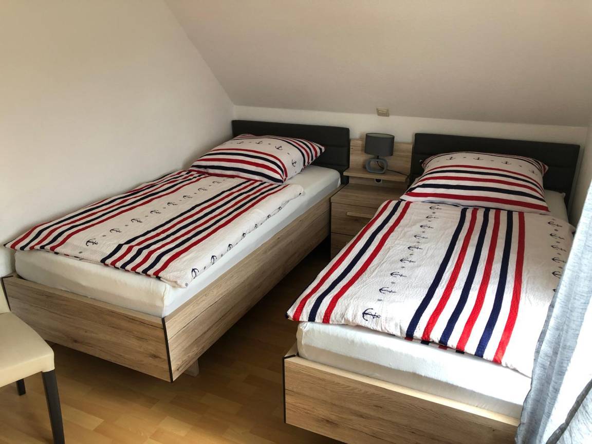 75 M² Ferienwohnung ∙ 2 Schlafzimmer ∙ 4 Gäste - Marienhafe