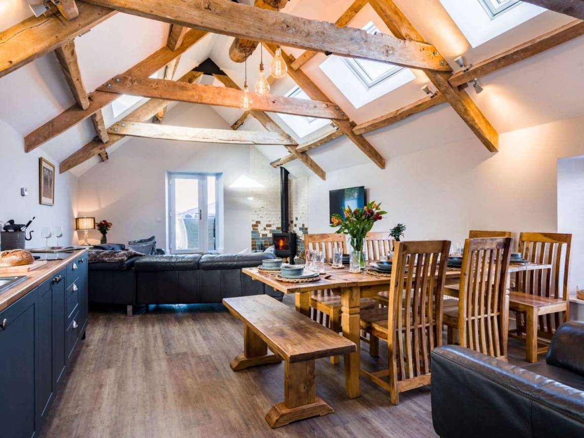 Cottage ∙ 4 Bedrooms ∙ 8 Guests -