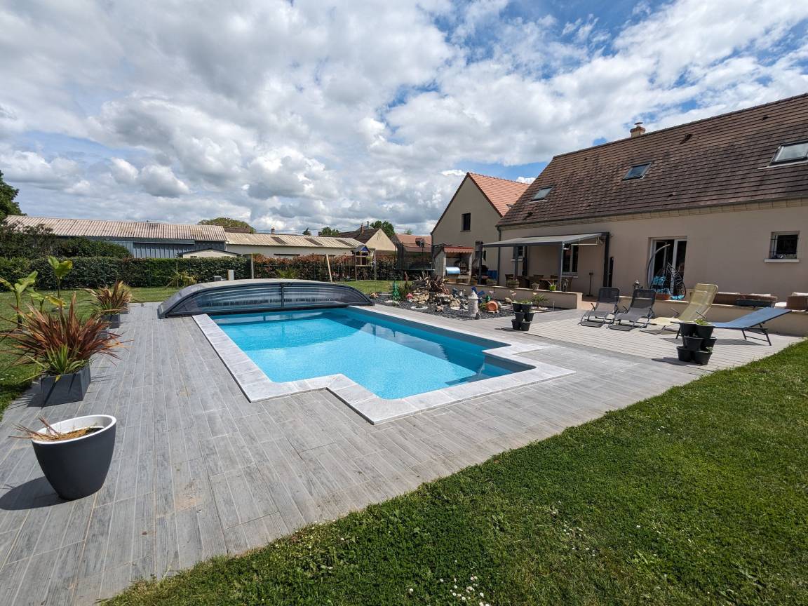 130 M² Cottage ∙ 5 Chambres ∙ 12 Personnes - Pithiviers