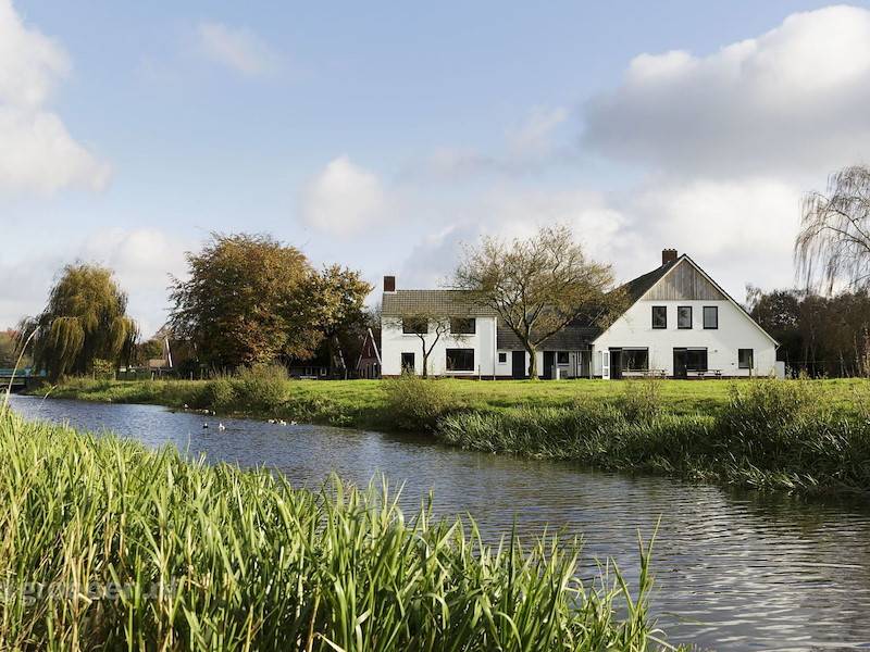 House ∙ 19 Bedrooms ∙ 42 Guests - Lichtenvoorde
