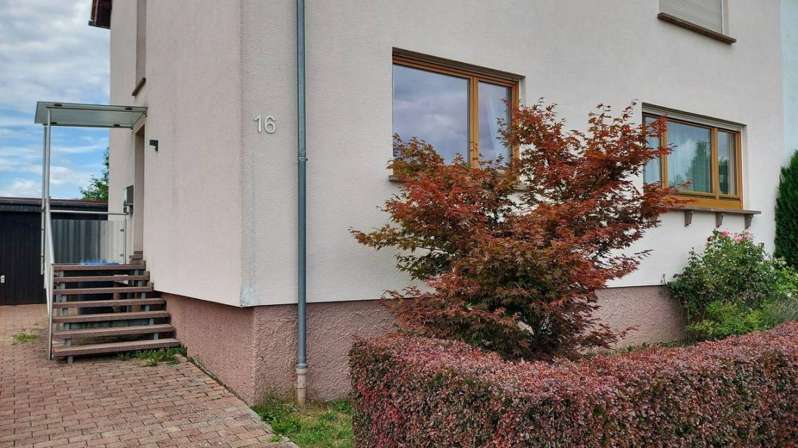 72 M² Apartment ∙ 1 Bedroom ∙ 3 Guests - Saarbrücken