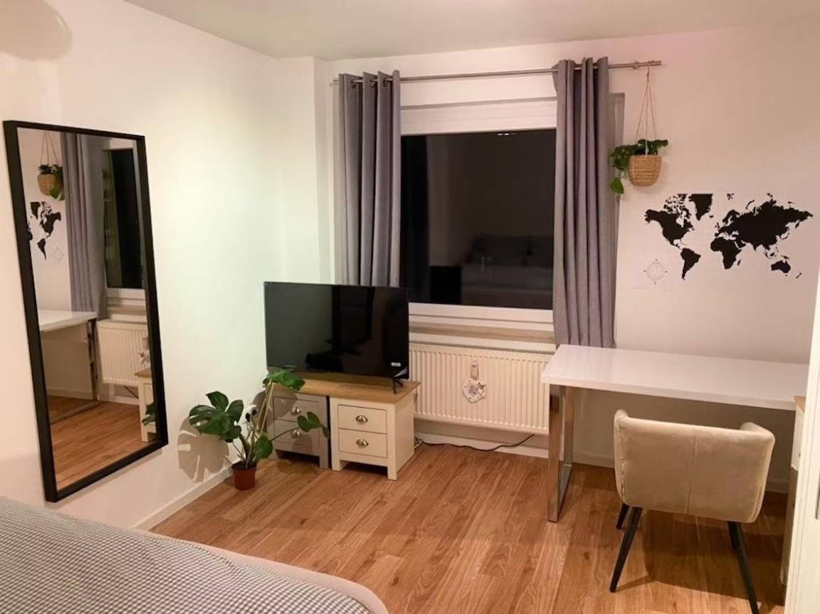 75 M² Privatzimmer ∙ 1 Schlafzimmer ∙ 1 Gast - Frankfurt am Main