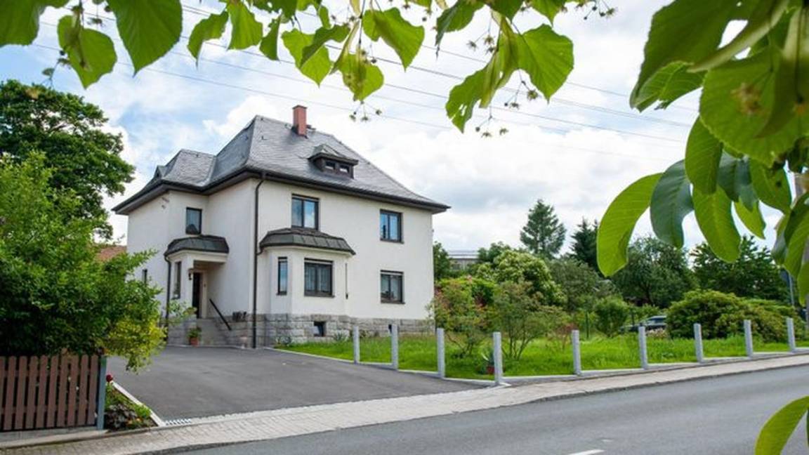 73 M² Ferienwohnung ∙ 2 Schlafzimmer ∙ 5 Gäste - Auerbach/Vogtland