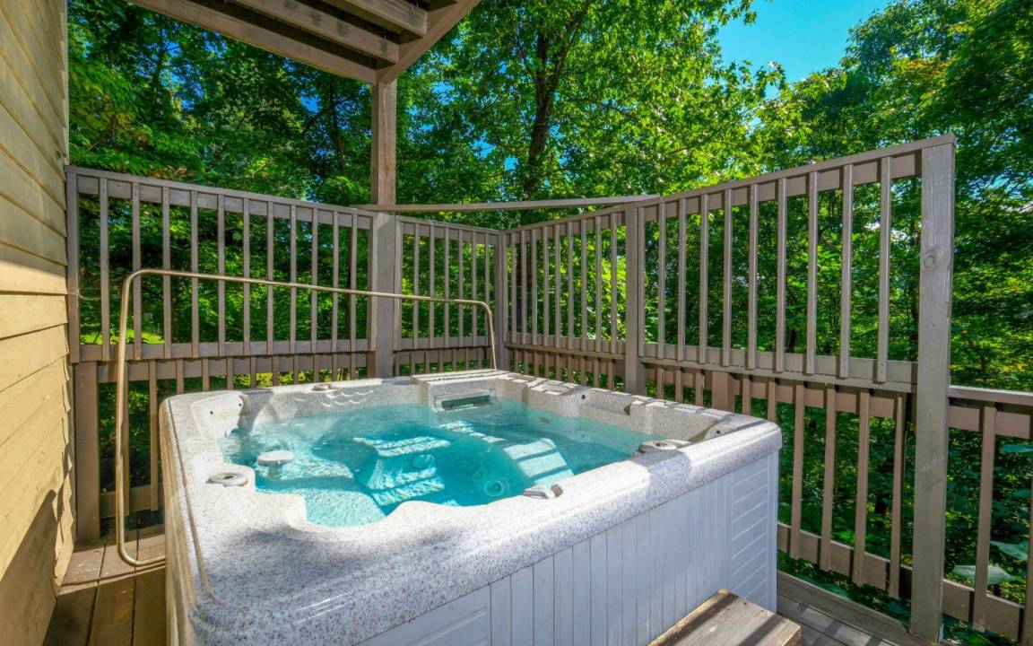 162 M² Cabin ∙ 3 Bedrooms ∙ 11 Guests - Gatlinburg, TN
