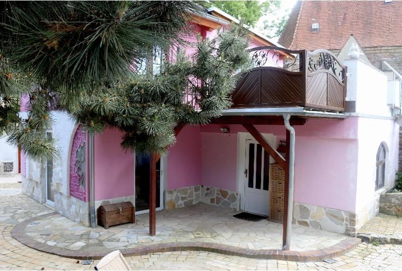 120 M² Ferienhaus ∙ 8 Gäste - Schkeuditz