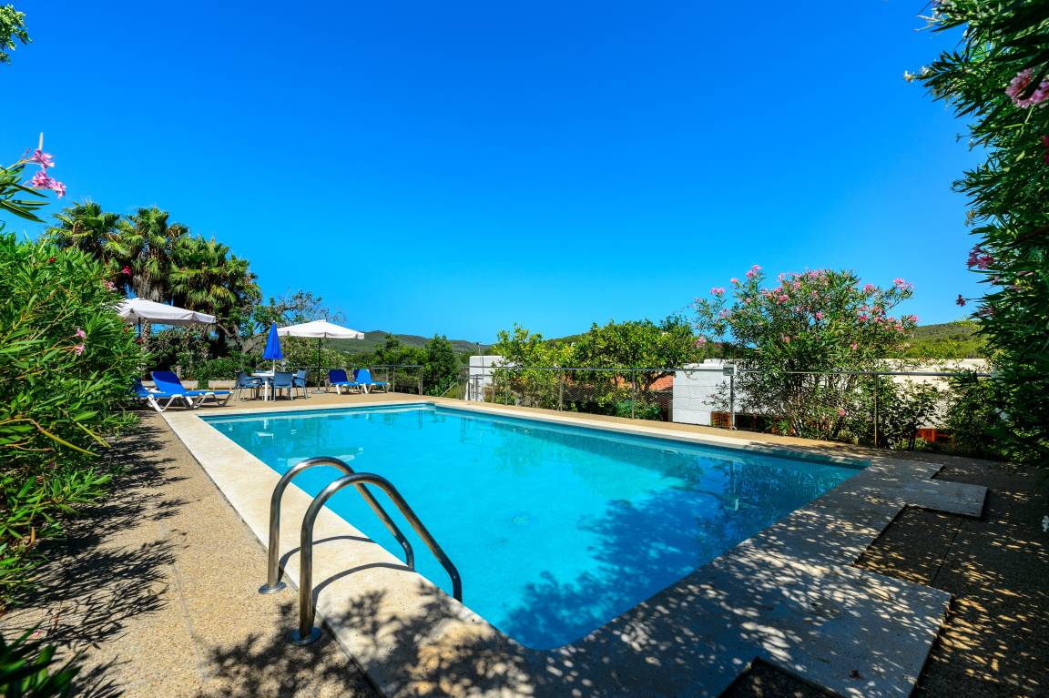 250 M² House ∙ 4 Bedrooms ∙ 7 Guests - Ibiza (town)