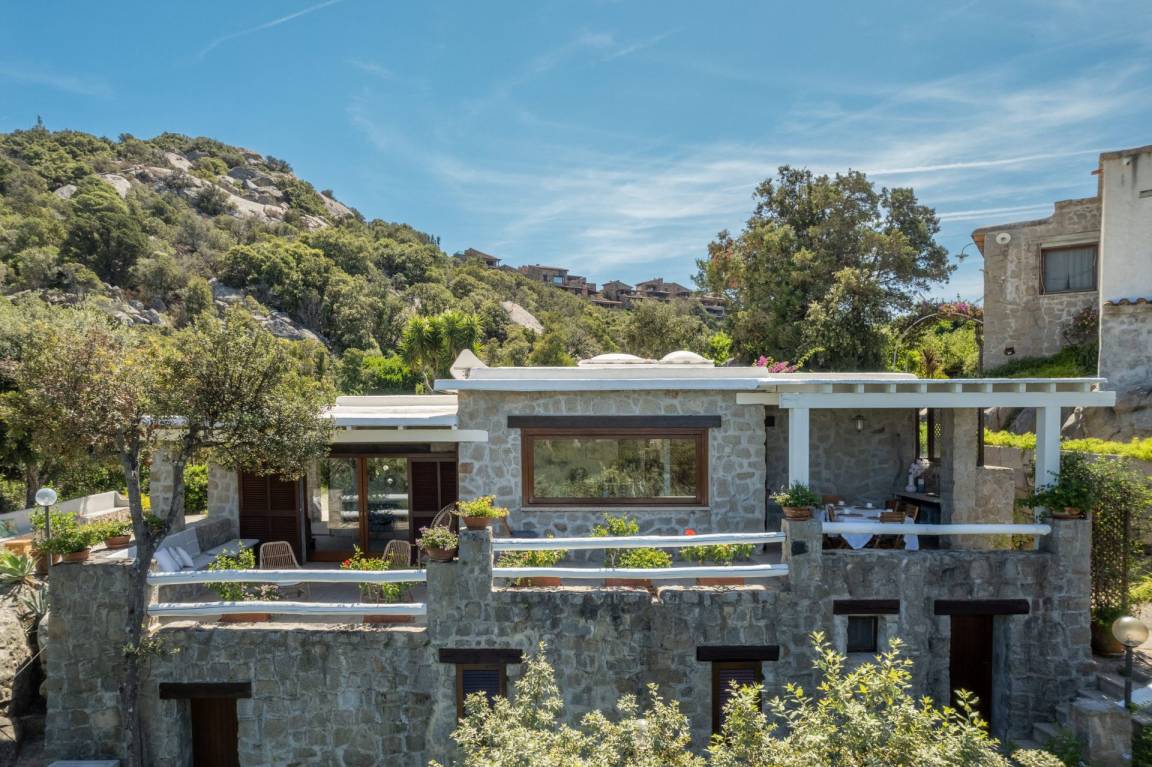 150 M² Villa ∙ 4 Bedrooms ∙ 8 Guests - Golfo Aranci