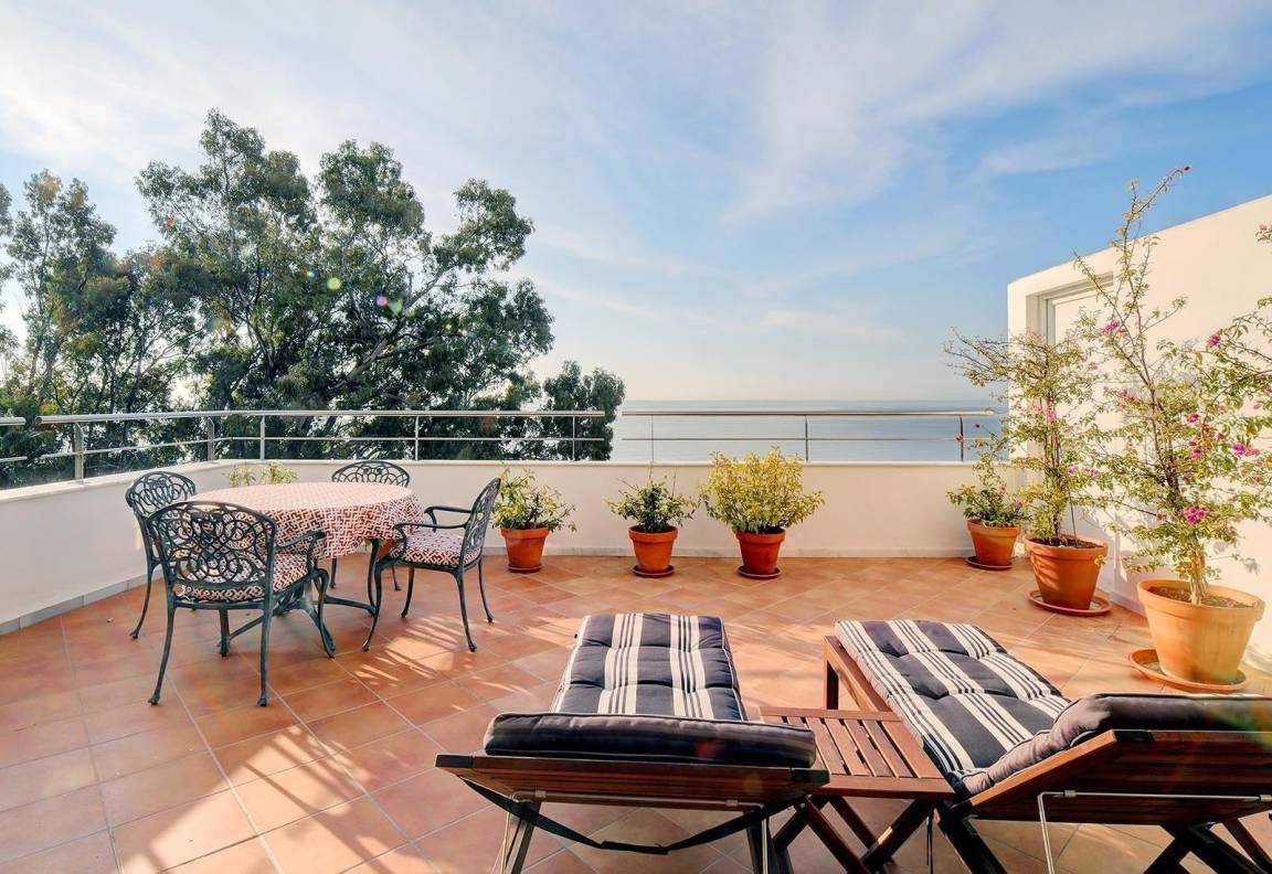 100 M² Apartment ∙ 2 Bedrooms ∙ 4 Guests - Estepona