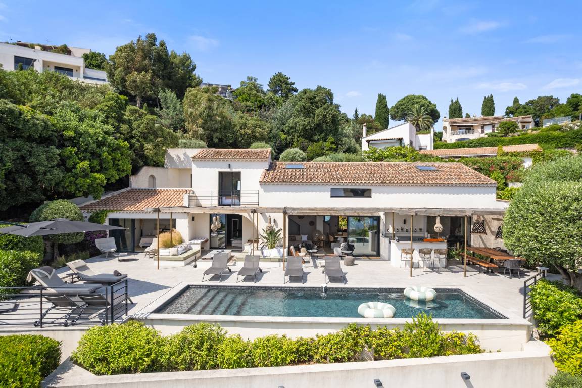 295 M² Villa ∙ 5 Chambres ∙ 14 Personnes - Les Issambres