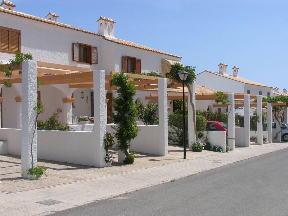 80 M² Bungalow ∙ 2 Slaapkamers ∙ 4 Gasten - Tabarca