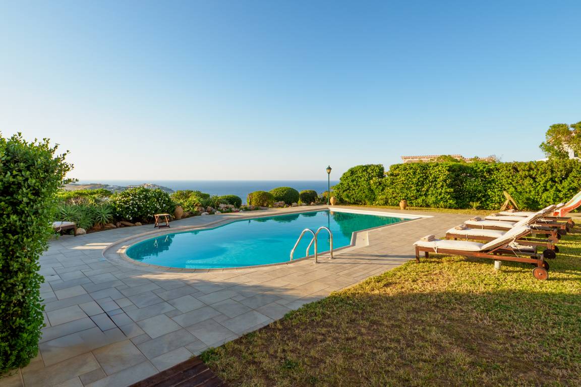 400 M² Villa ∙ 5 Schlafzimmer ∙ 11 Gäste - Iraklion