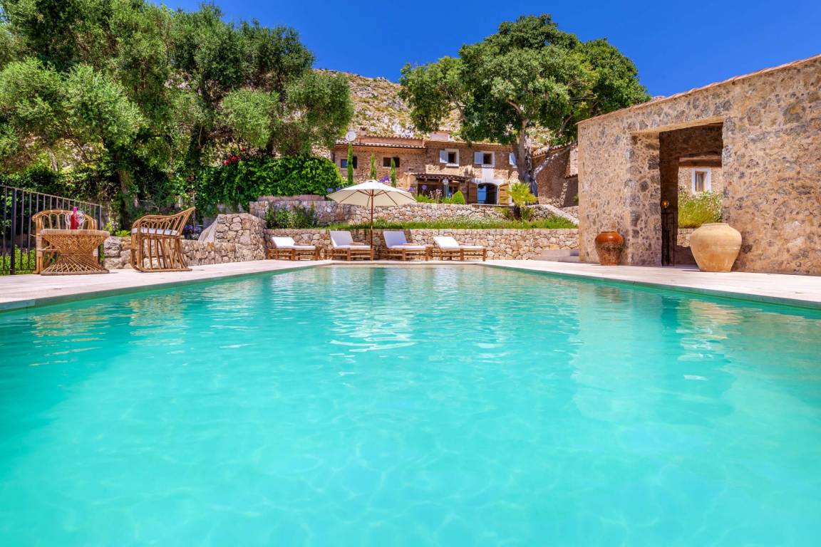 245 M² Villa ∙ 2 Bedrooms ∙ 4 Guests - Port de Pollença