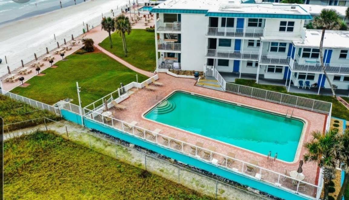 130 M² House ∙ 2 Bedrooms ∙ 4 Guests - Daytona Beach, FL