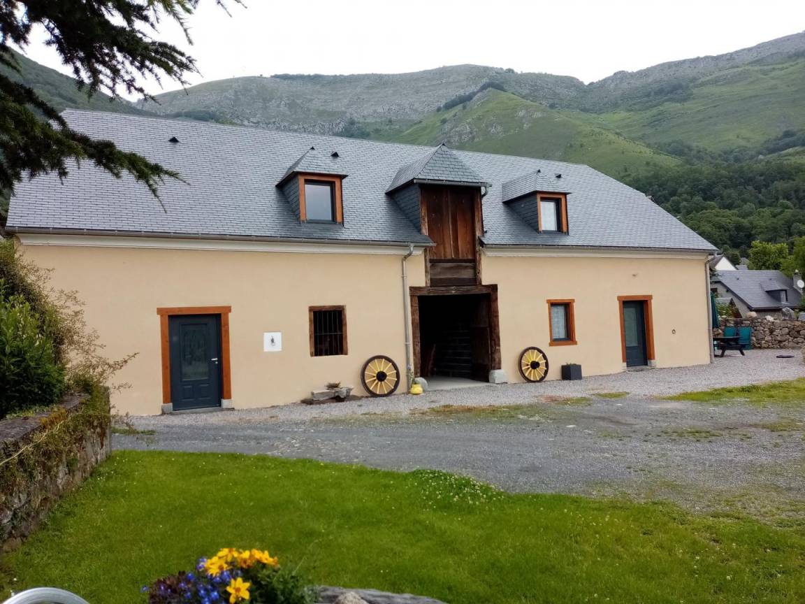 81 M² Gîte ∙ 2 Bedrooms ∙ 3 Guests - Lourdes