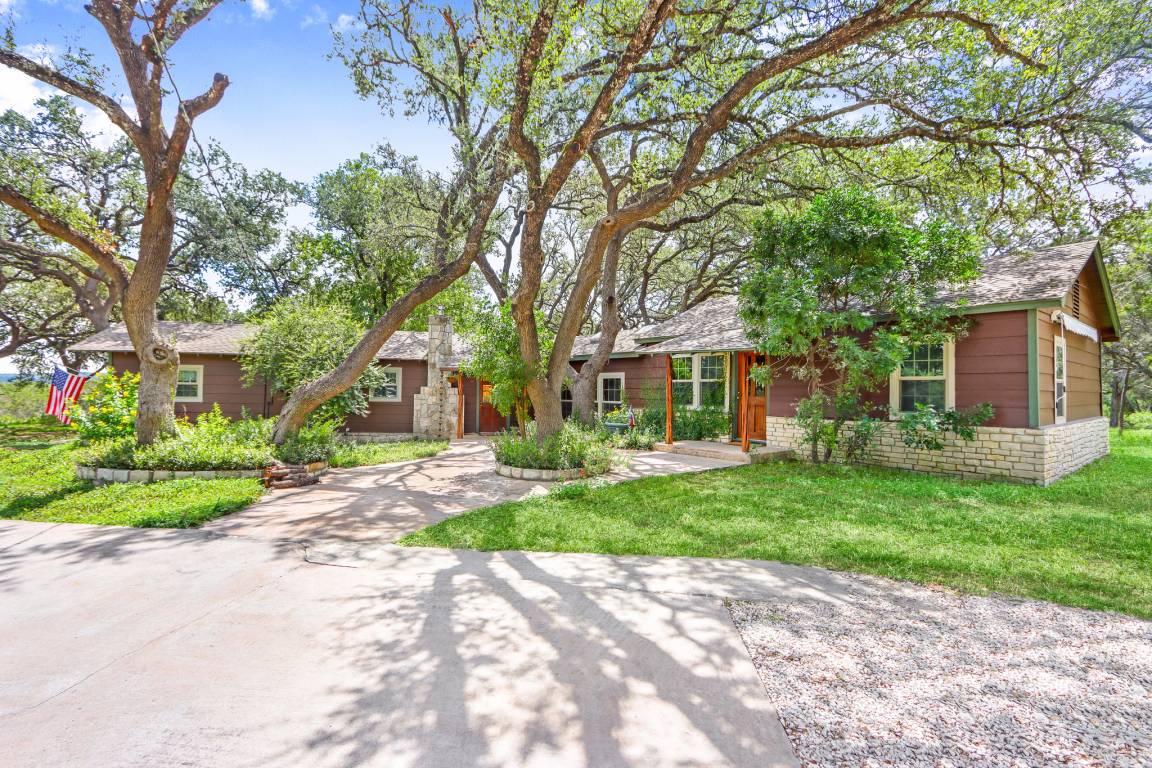 168 M² House ∙ 3 Bedrooms ∙ 7 Guests - Wimberley, TX