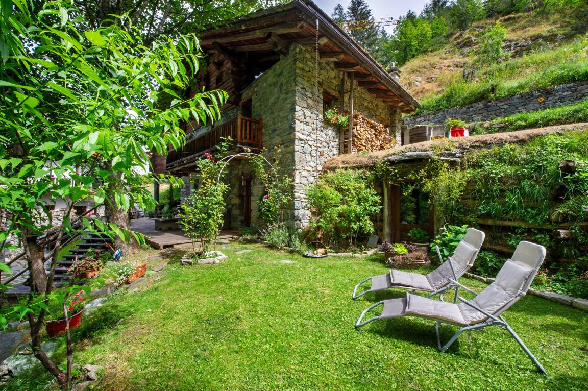 250 M² Chalet ∙ 5 Camere Da Letto ∙ 10 Ospiti - Champoluc