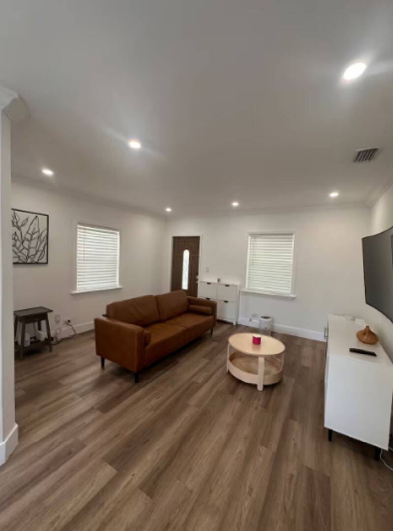 121 M² Ferienhaus ∙ 2 Schlafzimmer ∙ 8 Gäste - Miami