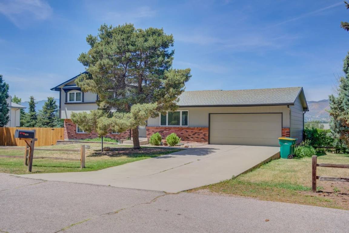 Casa ∙ 4 Quartos ∙ 10 Hóspedes - Colorado Springs, CO