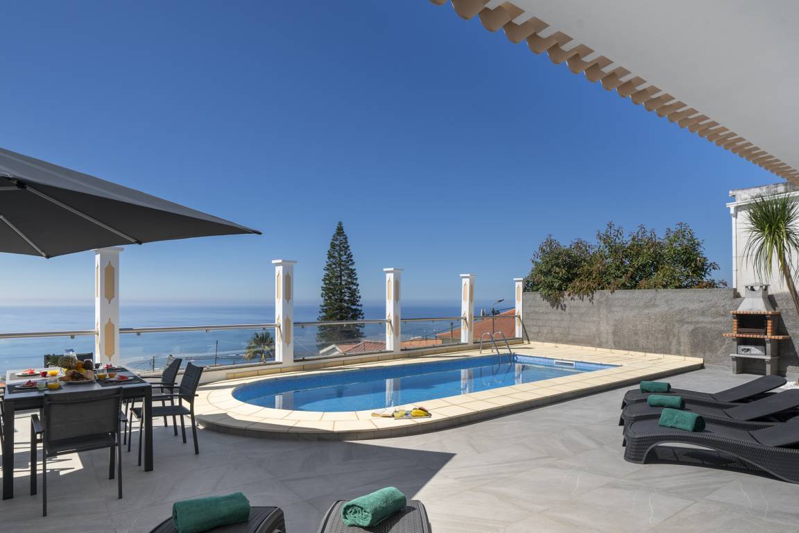 250 M² Villa ∙ 4 Schlafzimmer ∙ 8 Gäste - Funchal