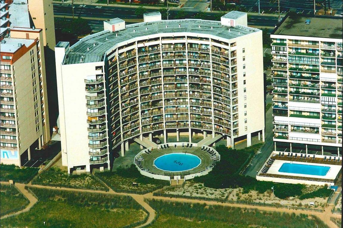 Condo ∙ 2 Bedrooms ∙ 8 Guests - Maryland Beach, MD