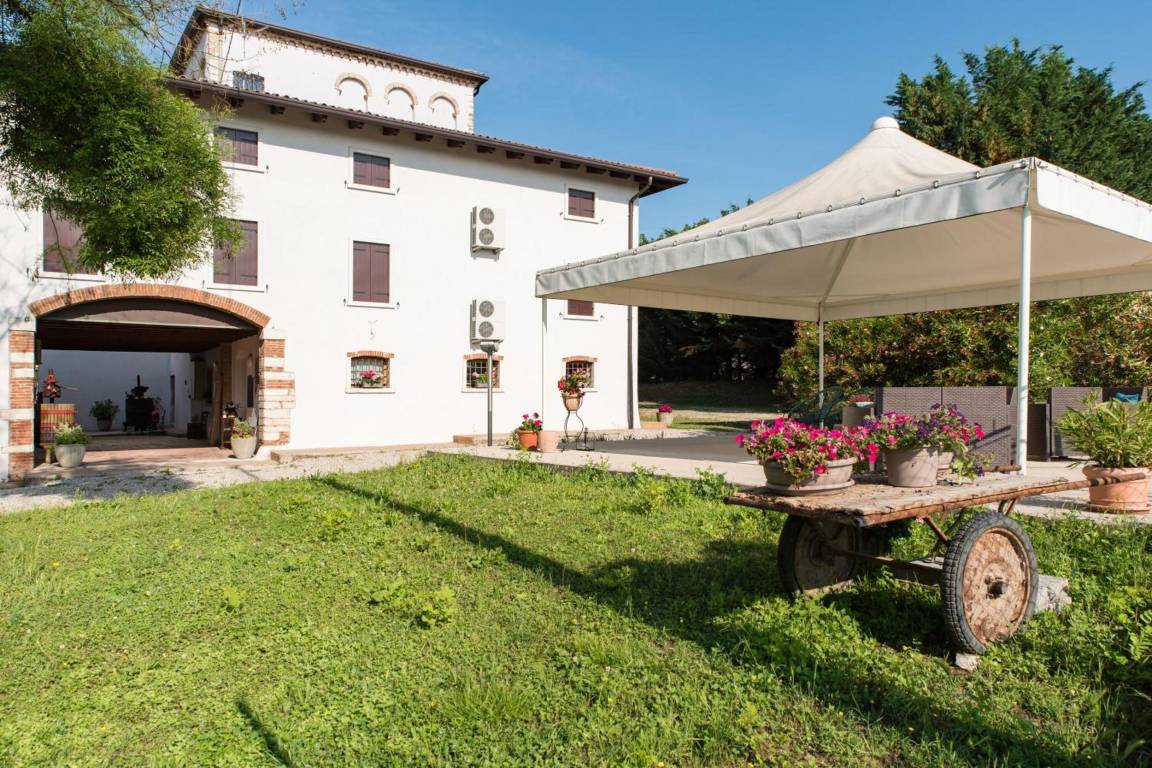 90 M² Apartment ∙ 1 Bedroom ∙ 4 Guests - Lazise