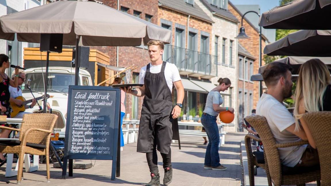 122 M² Apartment ∙ 4 Bedrooms ∙ 8 Guests - Maastricht