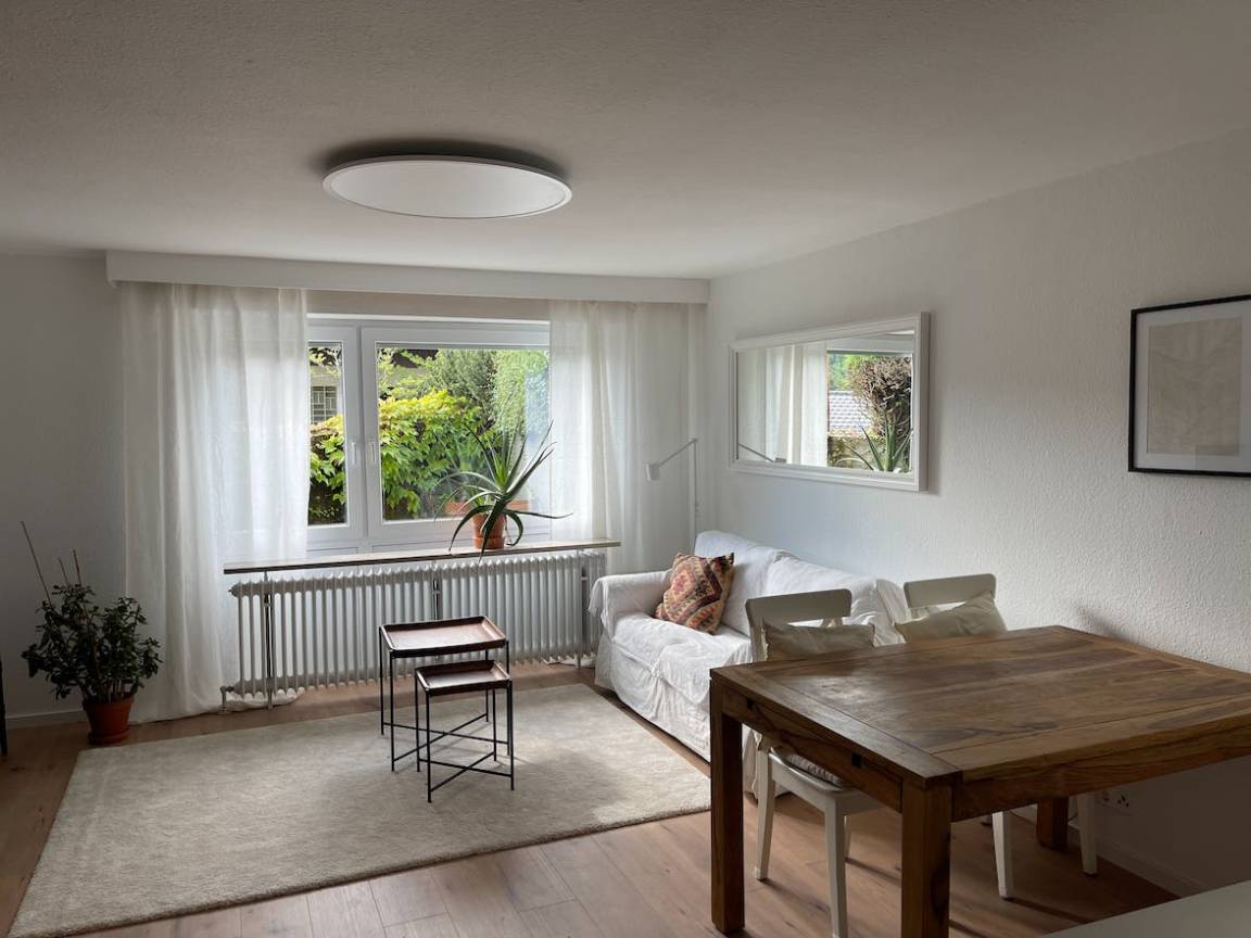 72 M² Apartment ∙ 1 Bedroom ∙ 2 Guests - Stuttgart
