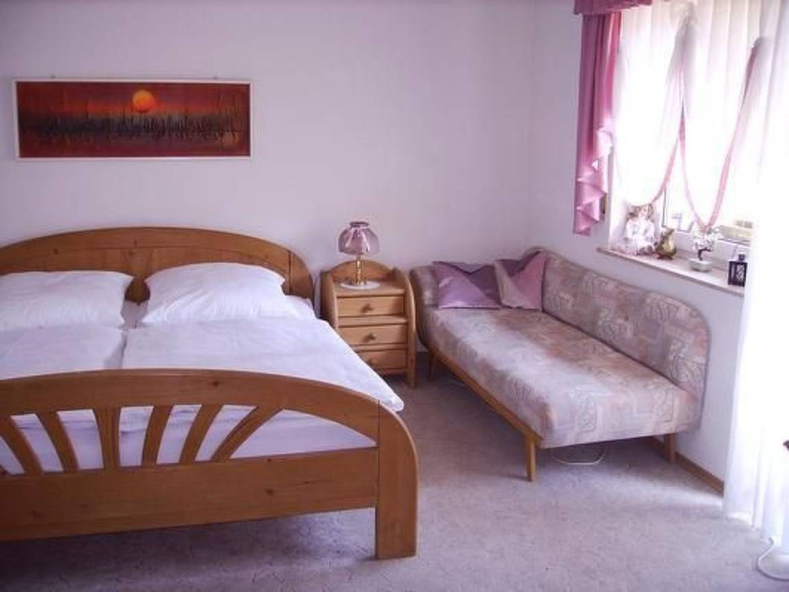 50 M² Ferienwohnung ∙ 2 Schlafzimmer ∙ 3 Gäste - Kronach