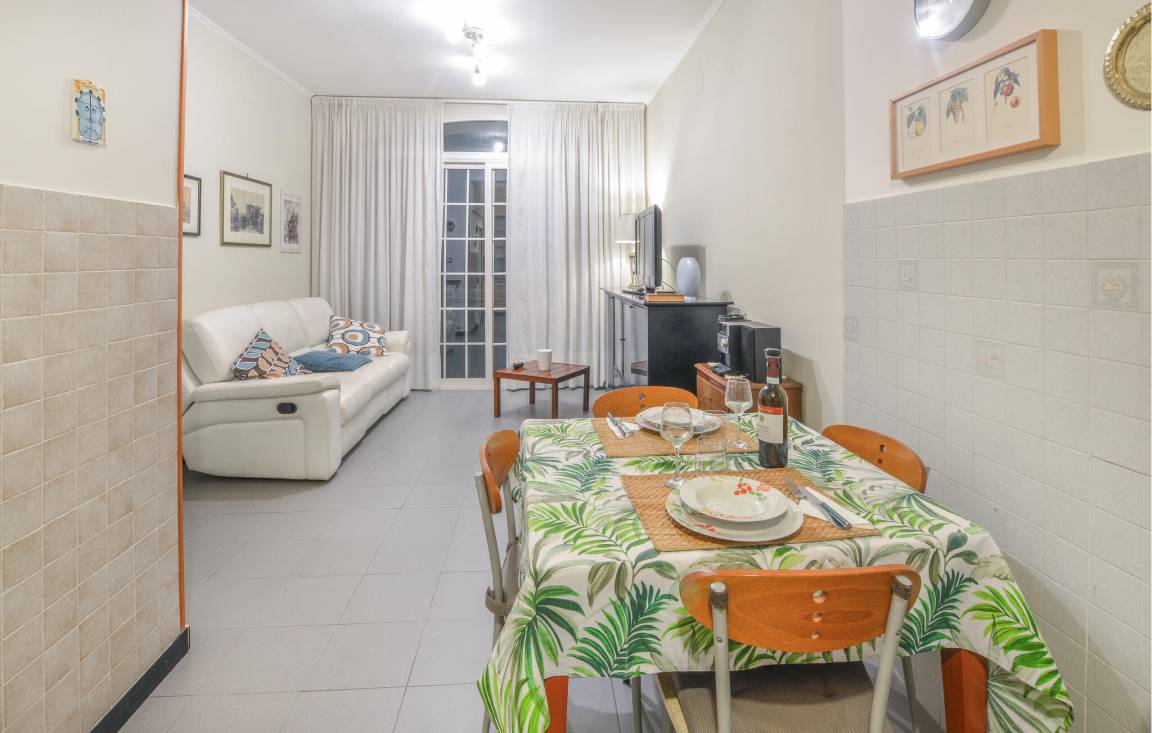 90 M² Apartment ∙ 2 Bedrooms ∙ 4 Guests - Генуя