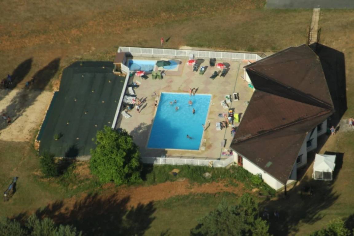24 M² Asuntovaunu ∙ 2 Makuuhuonetta ∙ 4 Vierasta - Limeuil