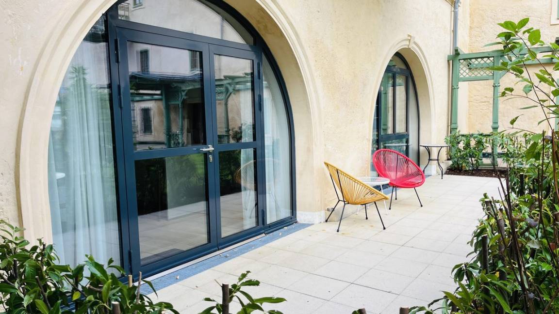 68 M² Ferienwohnung ∙ 1 Schlafzimmer ∙ 2 Gäste - Millstatt