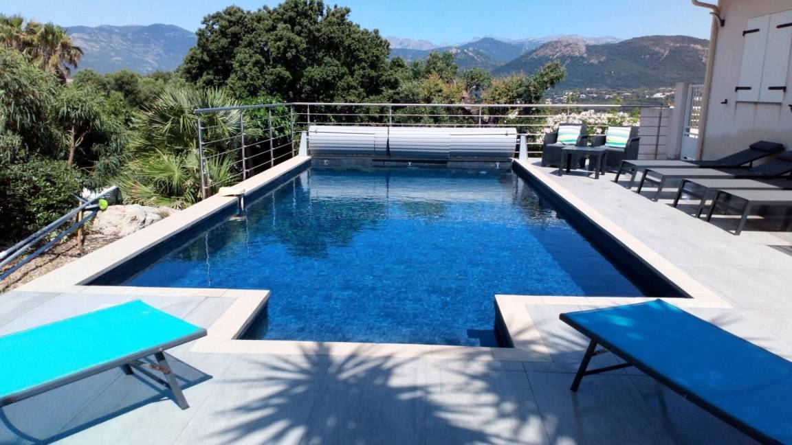 140 M² Villa ∙ 4 Chambres ∙ 9 Personnes - Plage de Pinarellu