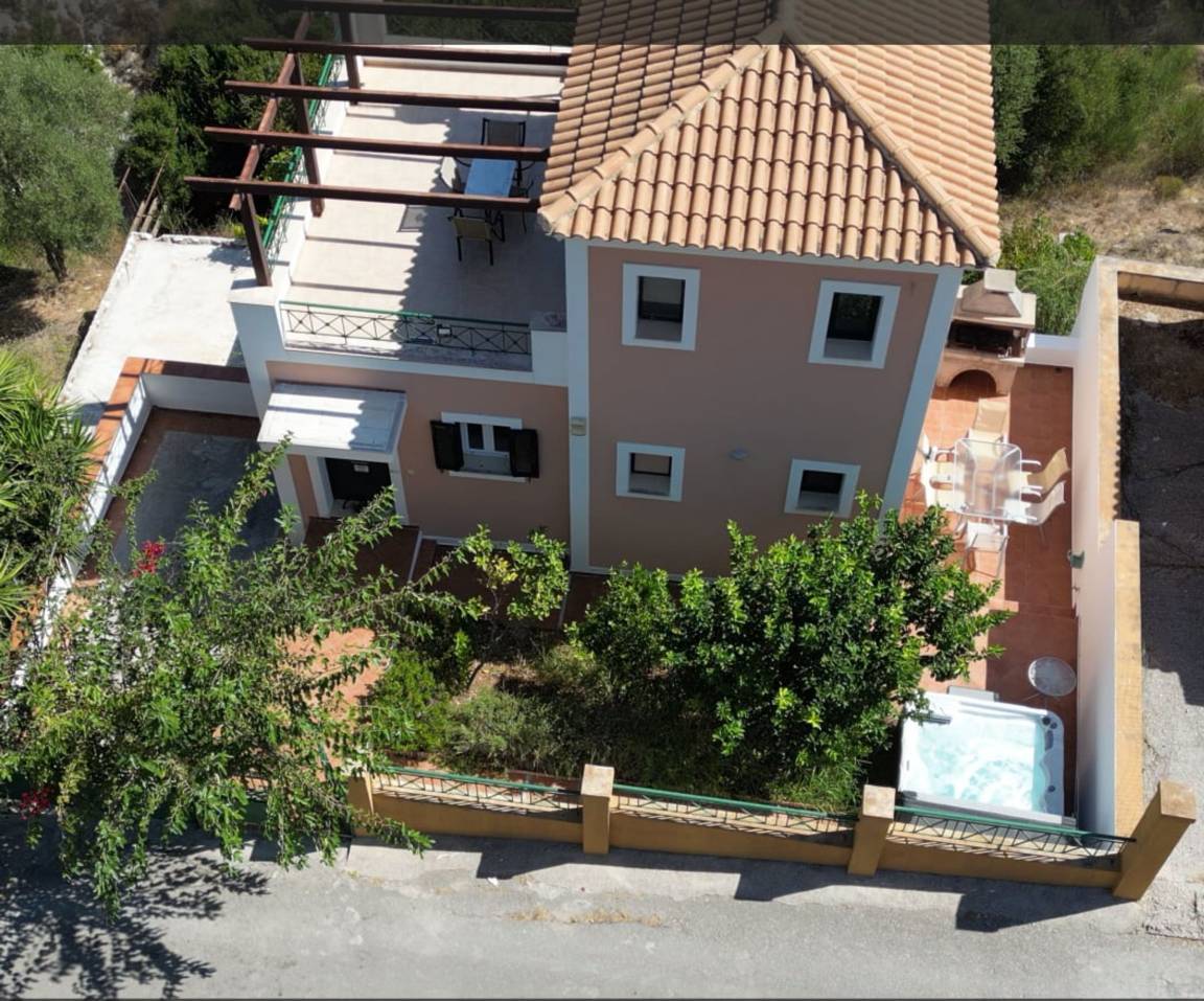 132 M² Apartment ∙ 3 Bedrooms ∙ 8 Guests - Asos