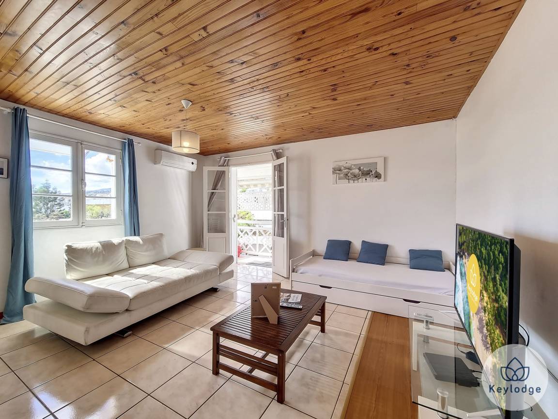 70 M² Apartment ∙ 2 Bedrooms ∙ 4 Guests - Saint-Denis, La Réunion