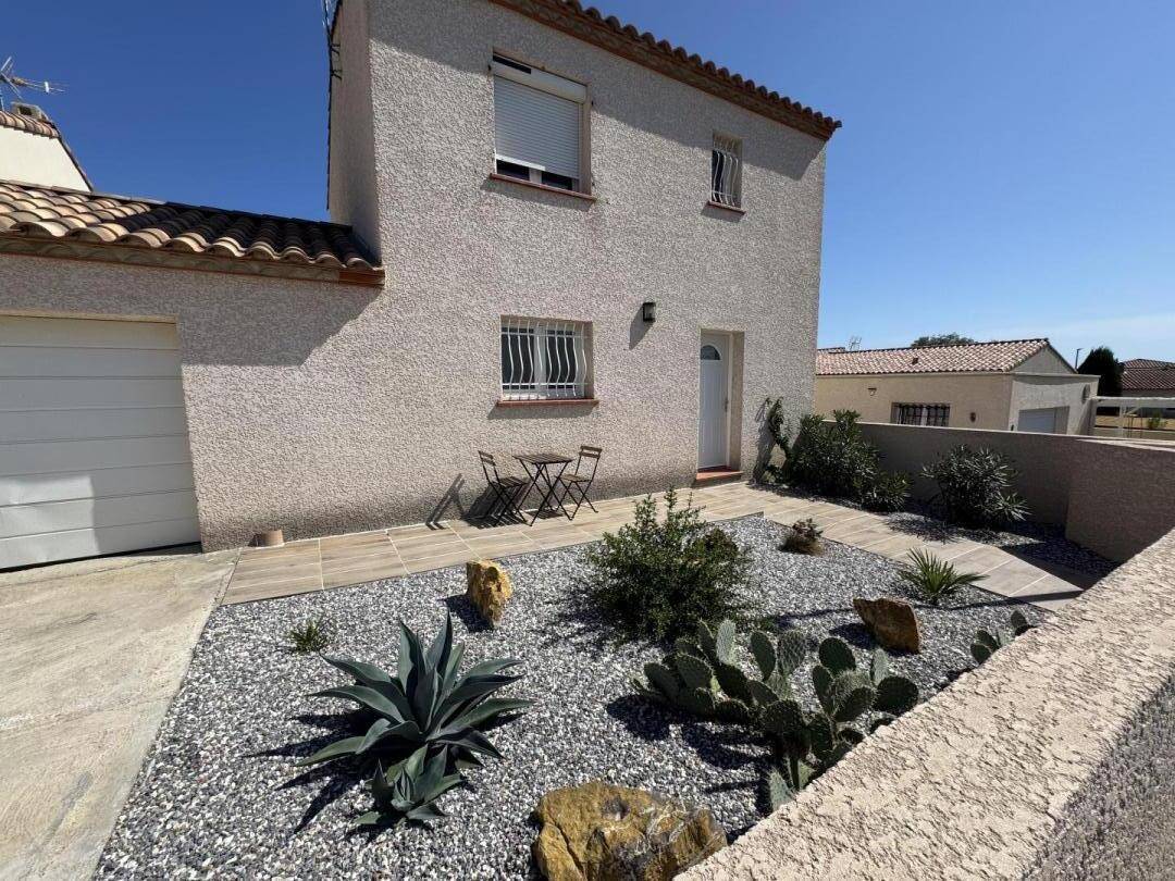 82 M² Gîte ∙ 3 Chambres ∙ 6 Personnes - La Franqui