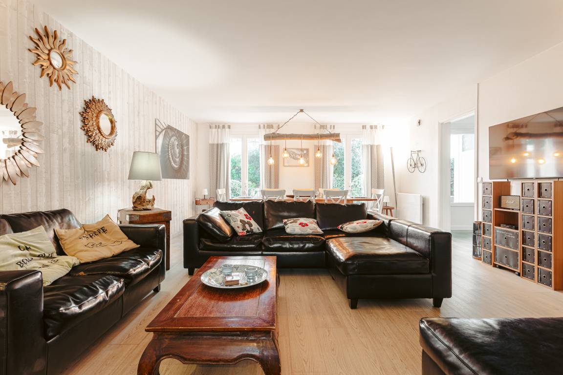 120 M² House ∙ 4 Bedrooms ∙ 8 Guests - La Flotte