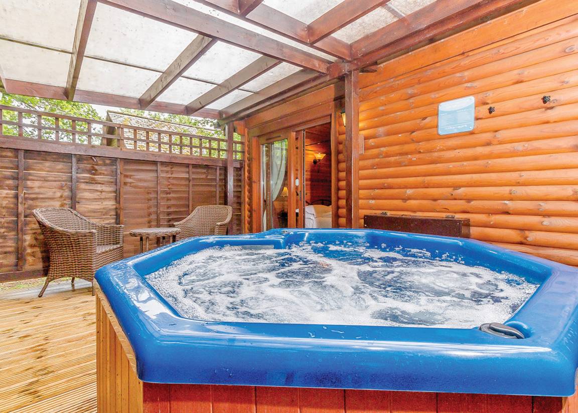 Chalet ∙ 1 Bedroom ∙ 2 Guests - Farnham