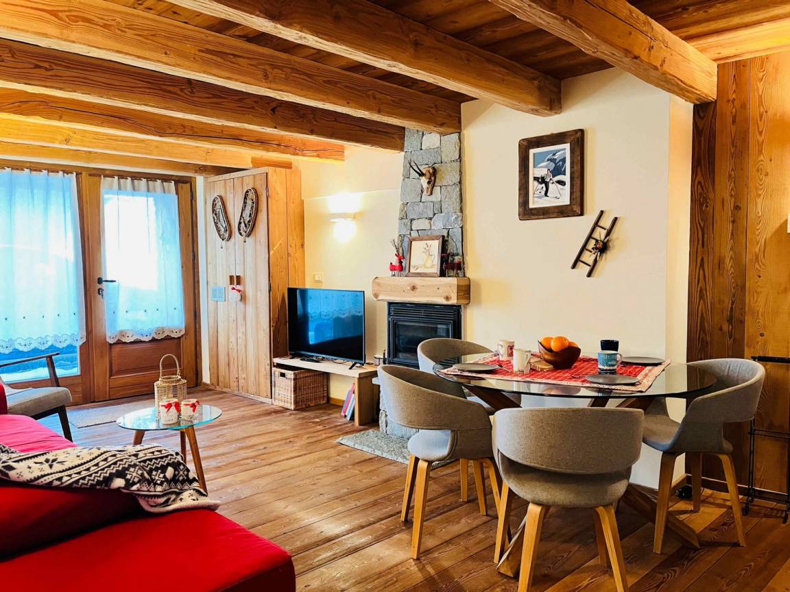 70 M² Apartamento ∙ 2 Habitaciones ∙ 4 Huéspedes - Morgex