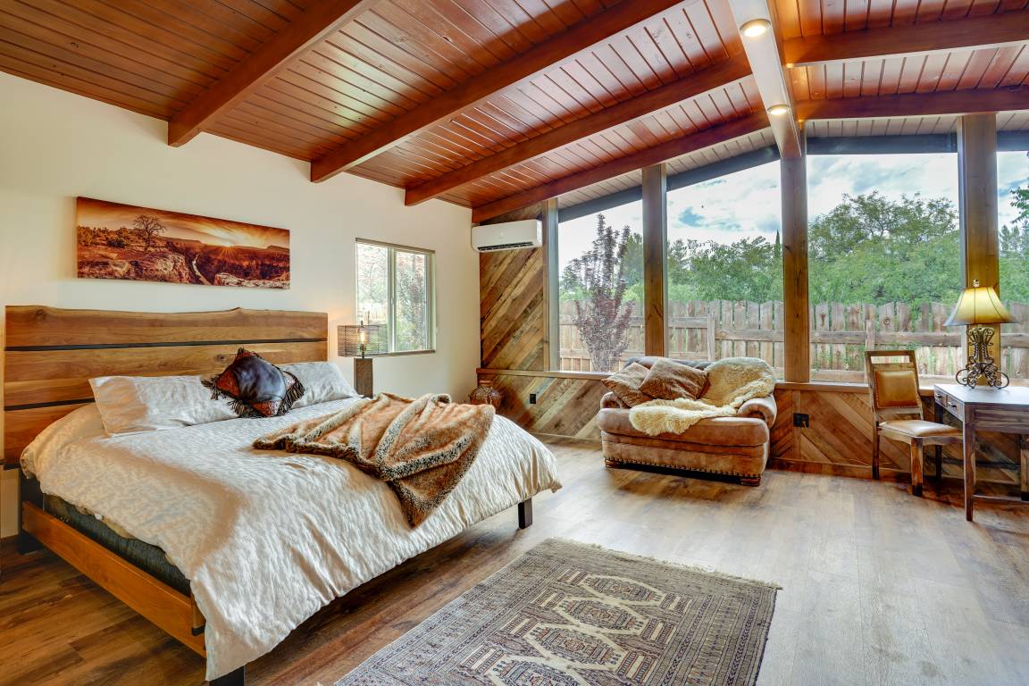 157 M² House ∙ 2 Bedrooms ∙ 6 Guests - Oak Creek Canyon, AZ