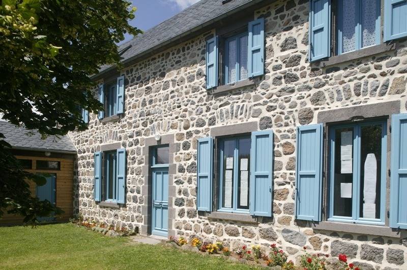 100 M² Gîte ∙ 3 Chambres ∙ 6 Personnes - Auvergne