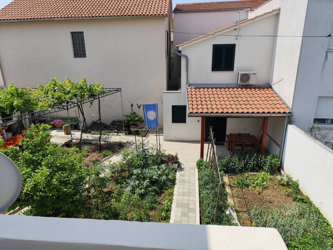 37 M² Ferienwohnung ∙ 1 Schlafzimmer ∙ 5 Gäste - Murter