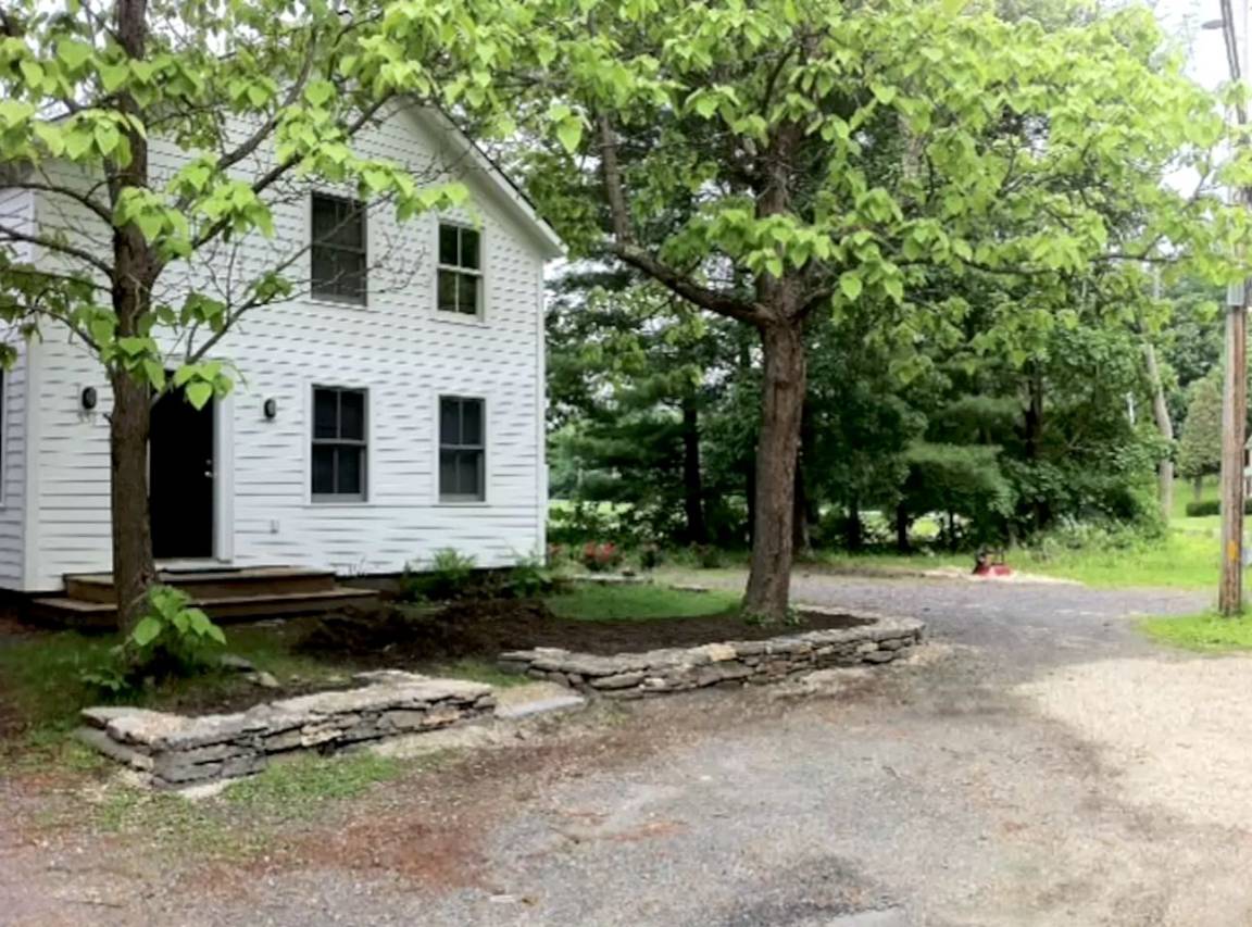 House ∙ 2 Bedrooms ∙ 4 Guests - Great Barrington, MA