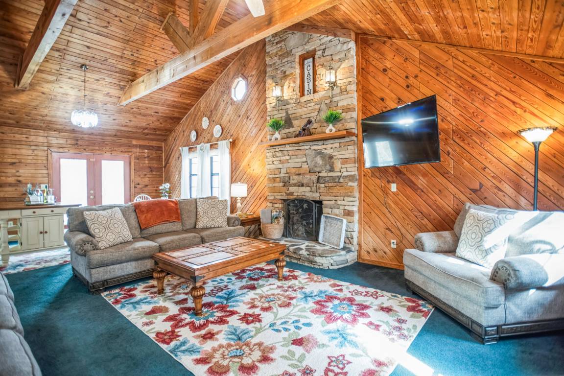 130 M² House ∙ 4 Bedrooms ∙ 8 Guests - Gatlinburg, TN