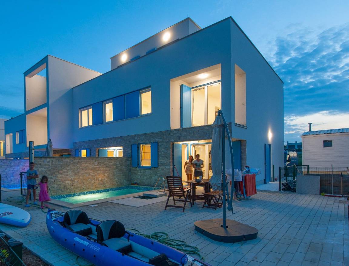 142 M² Ferienhaus ∙ 4 Schlafzimmer ∙ 10 Gäste - Nin