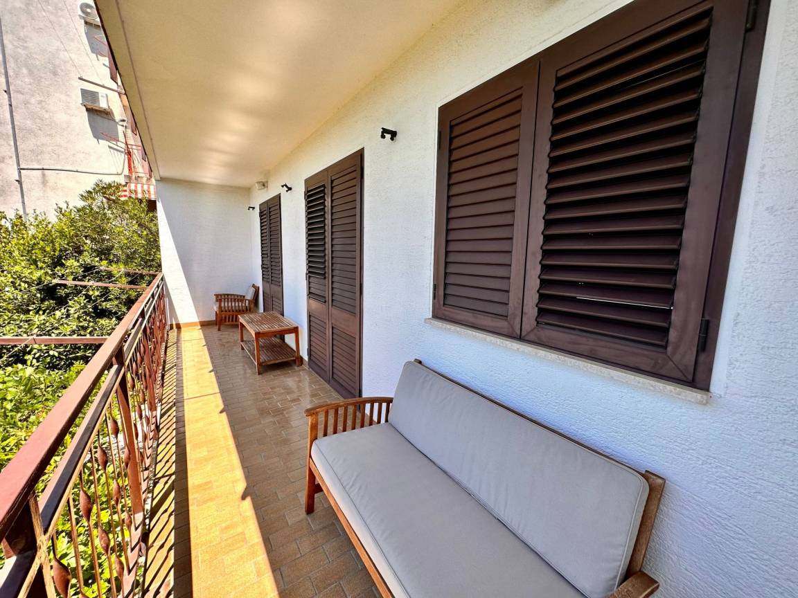 80 M² Ferienwohnung ∙ 3 Schlafzimmer ∙ 8 Gäste - Crikvenica
